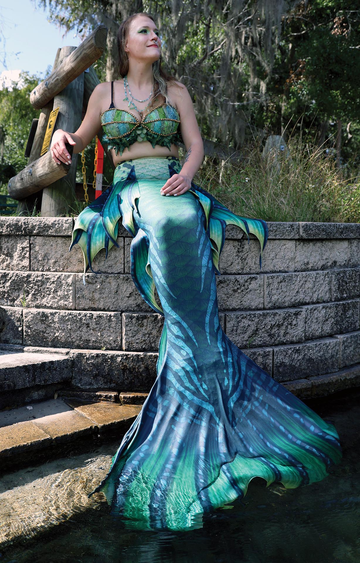 The scales that guard the springs – ATRIUM MAGAZINE